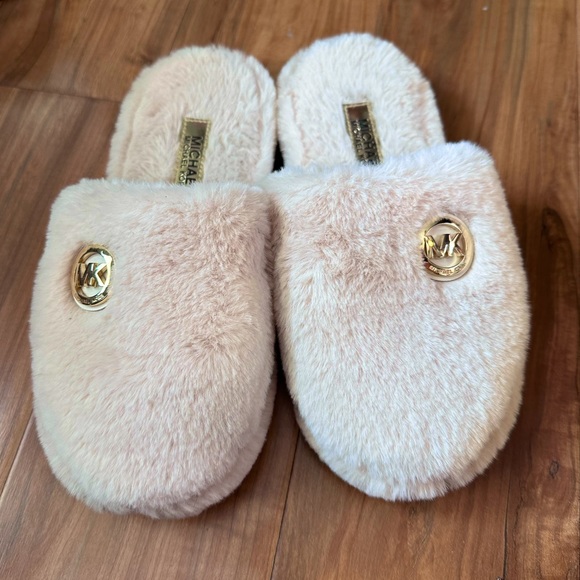 Michael Kors | Shoes | Mk Slippers | Poshmark